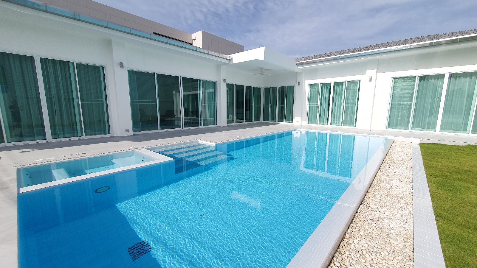 3 Bedroom Stand Alone Pool Villa for Sale at Soi Kokyang, Rawai - Storm ...